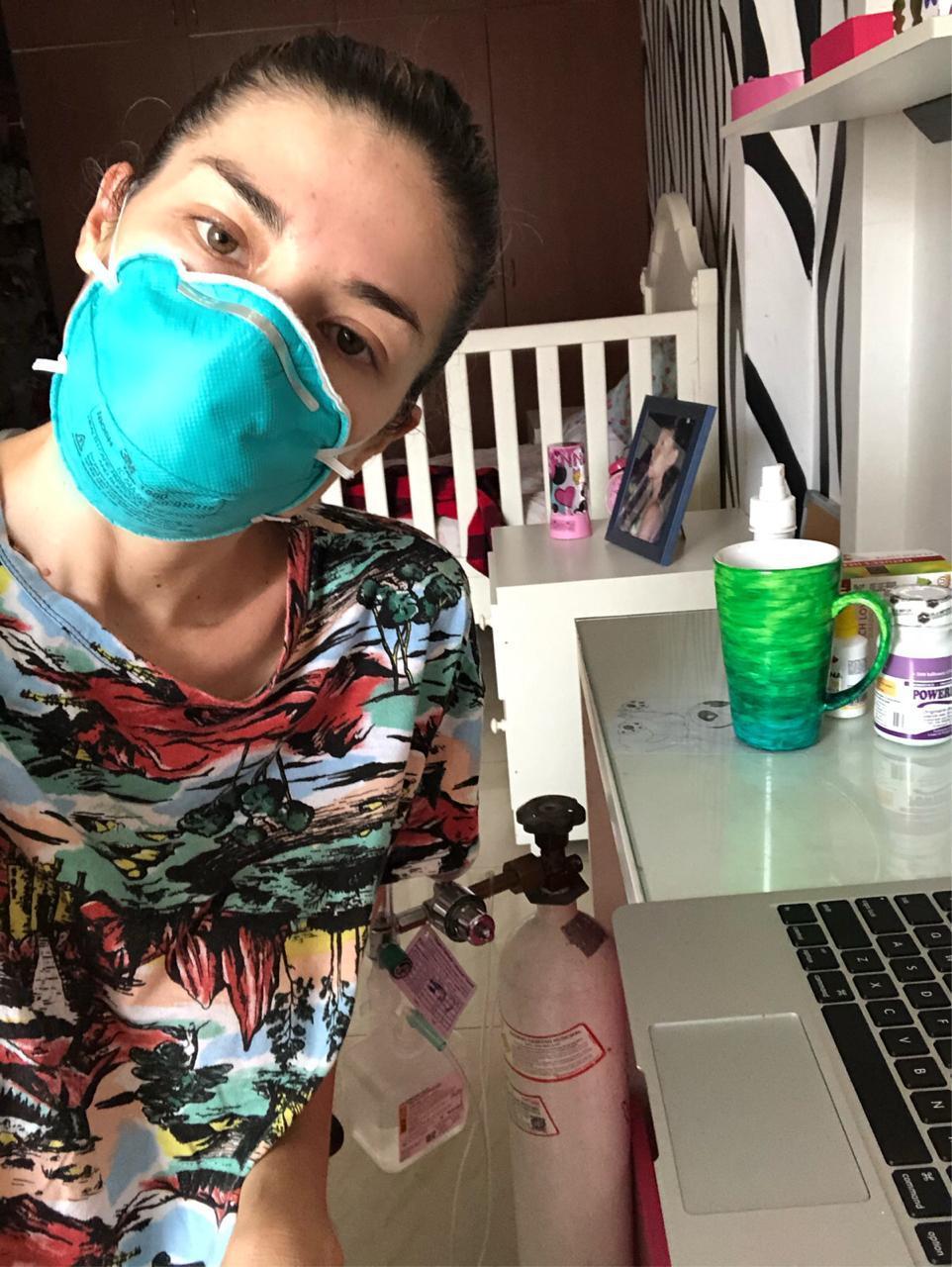 Verónica Coronel: "No importa la religión que se tenga, es tiempo de orar"