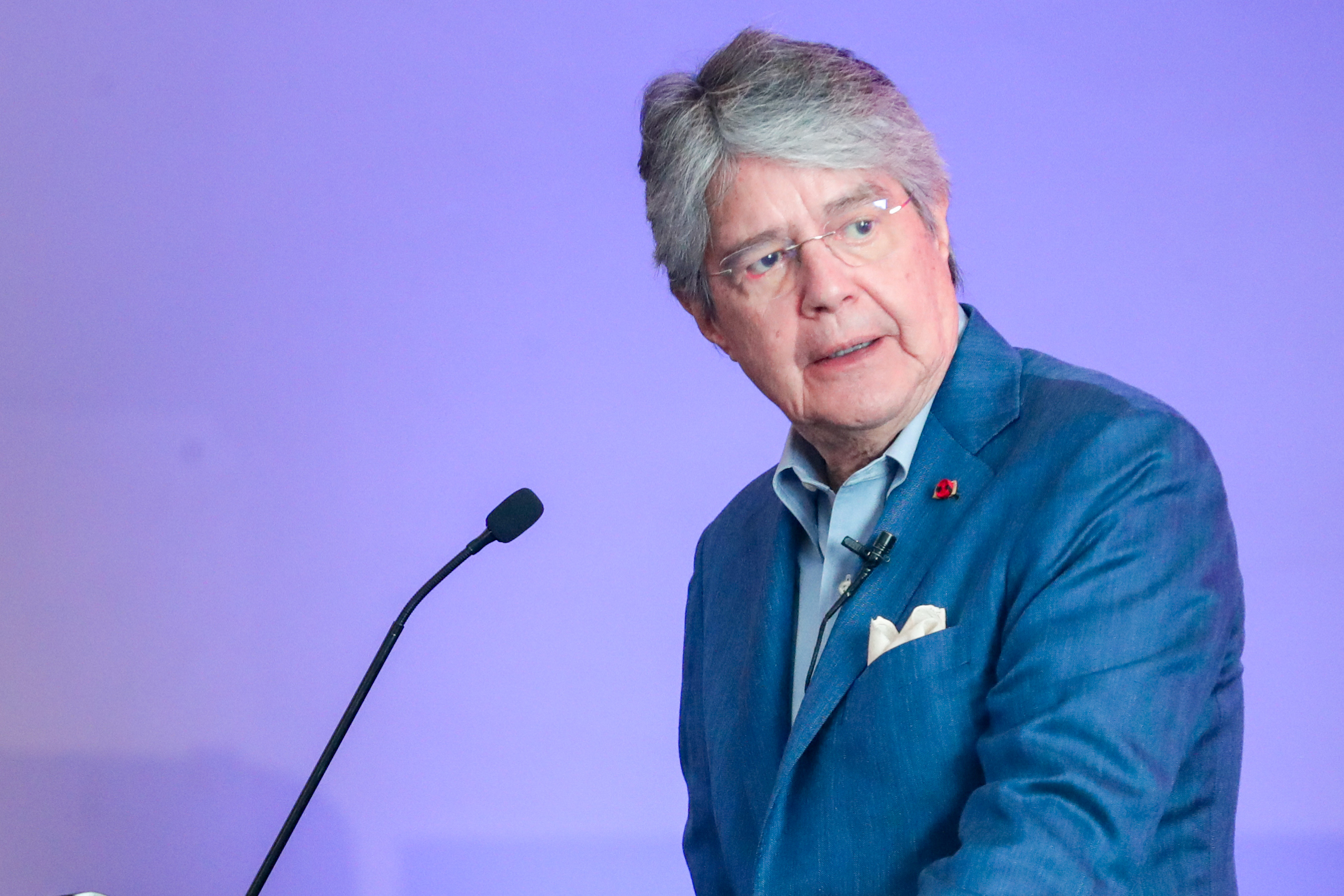 Las decisiones de Guillermo Lasso: un constante 'borrón y va de nuevo'