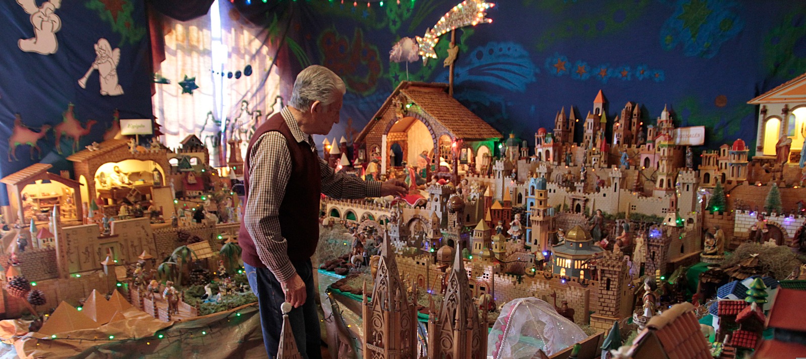 Niños reviven las tradiciones culturales a través de la danza popular