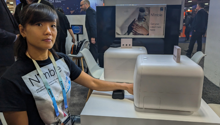 CES 2024: Robots que responden a los tratamientos médicos