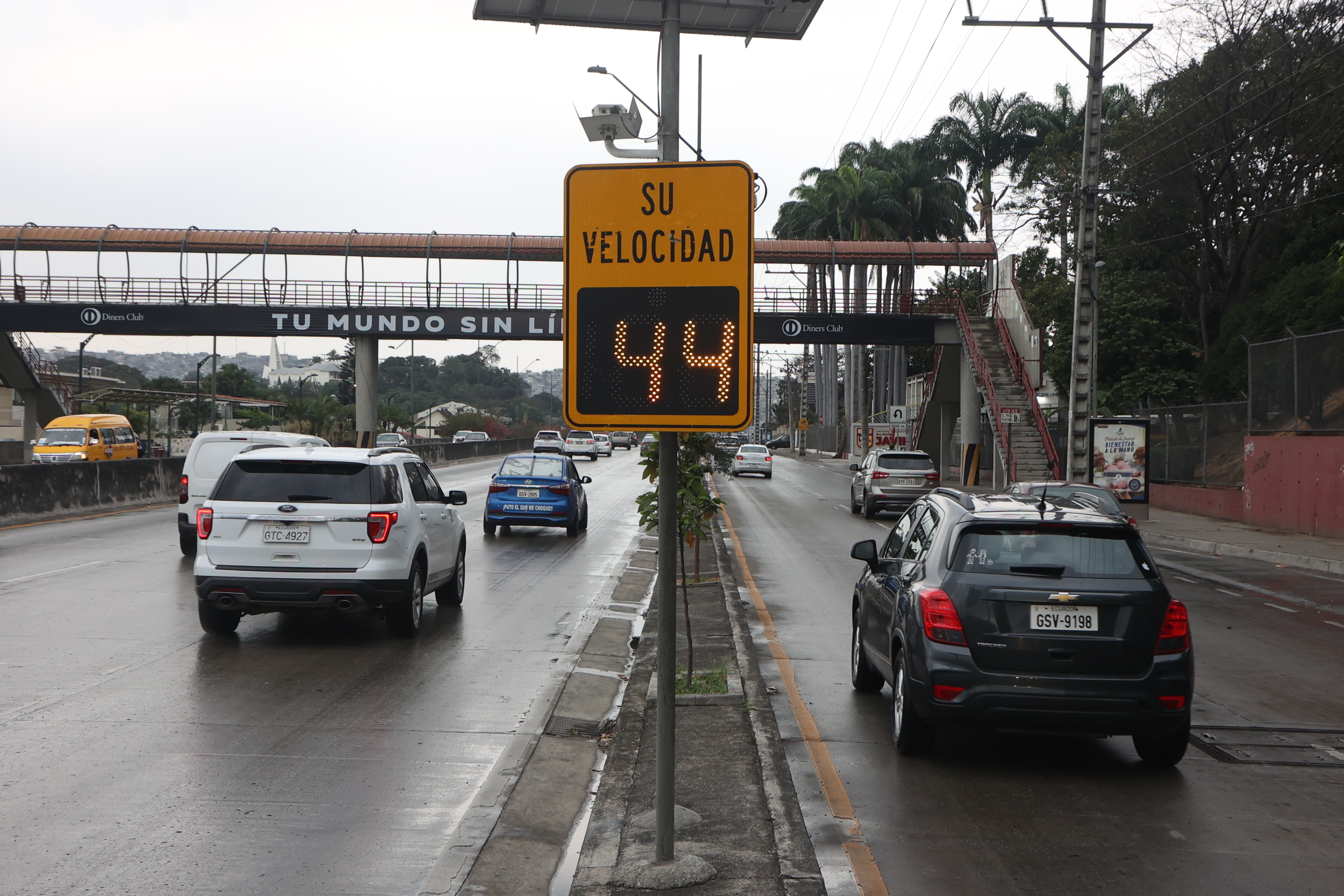 La vía Perimetral colapsa: Accidentes generan intenso congestionamiento ...