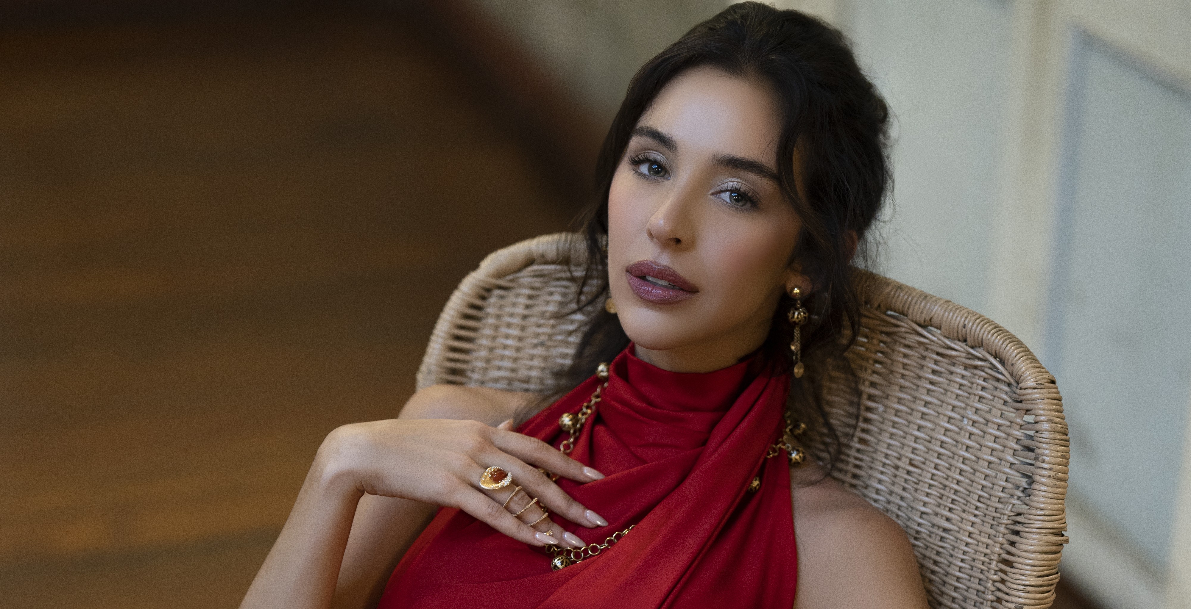 ¿Quién es Nadia Mejía, la Miss Universo Ecuador 2025 que volvió y triunfó?