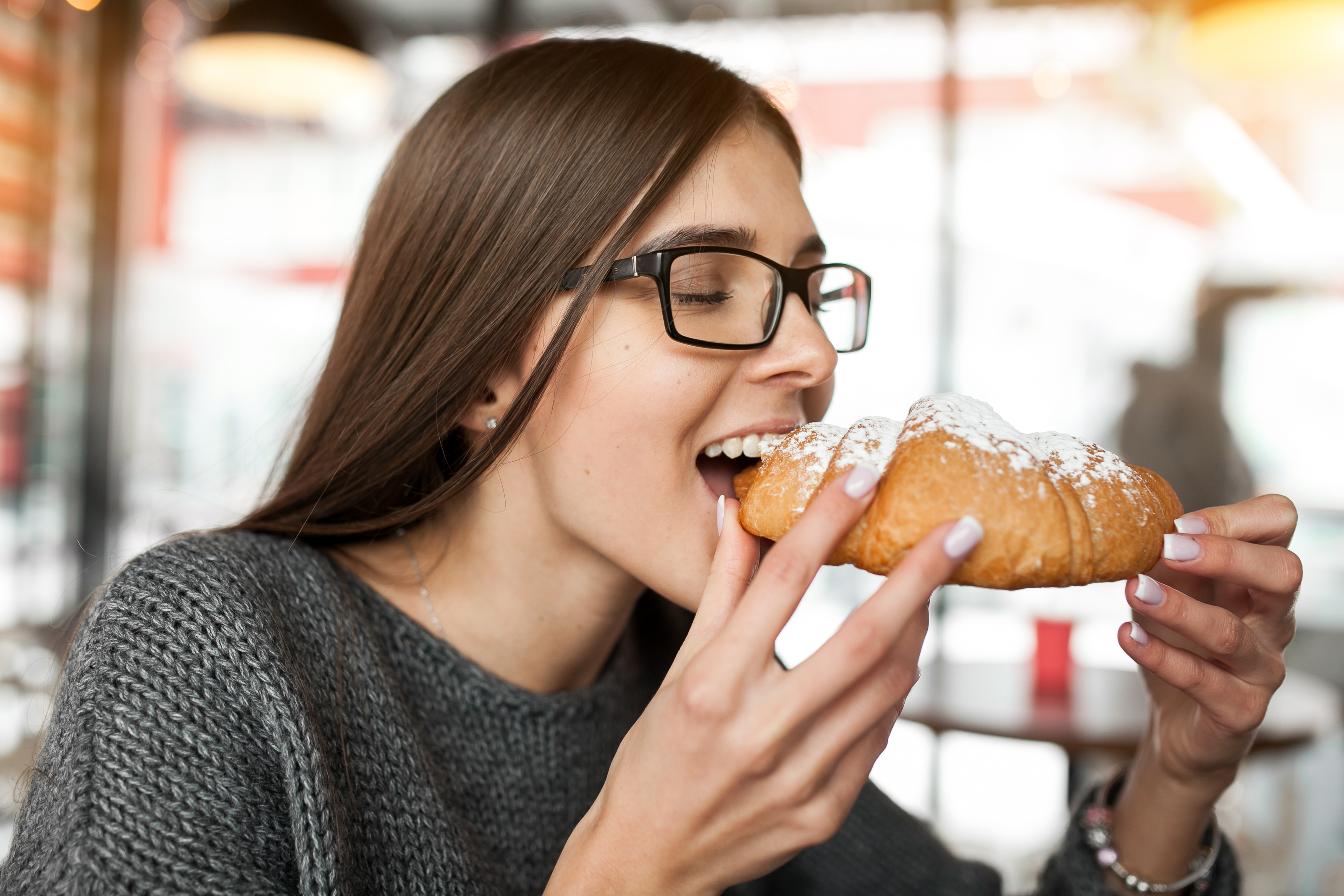 ¿Es saludable desayunar pan? La opinión de un endocrinólogo