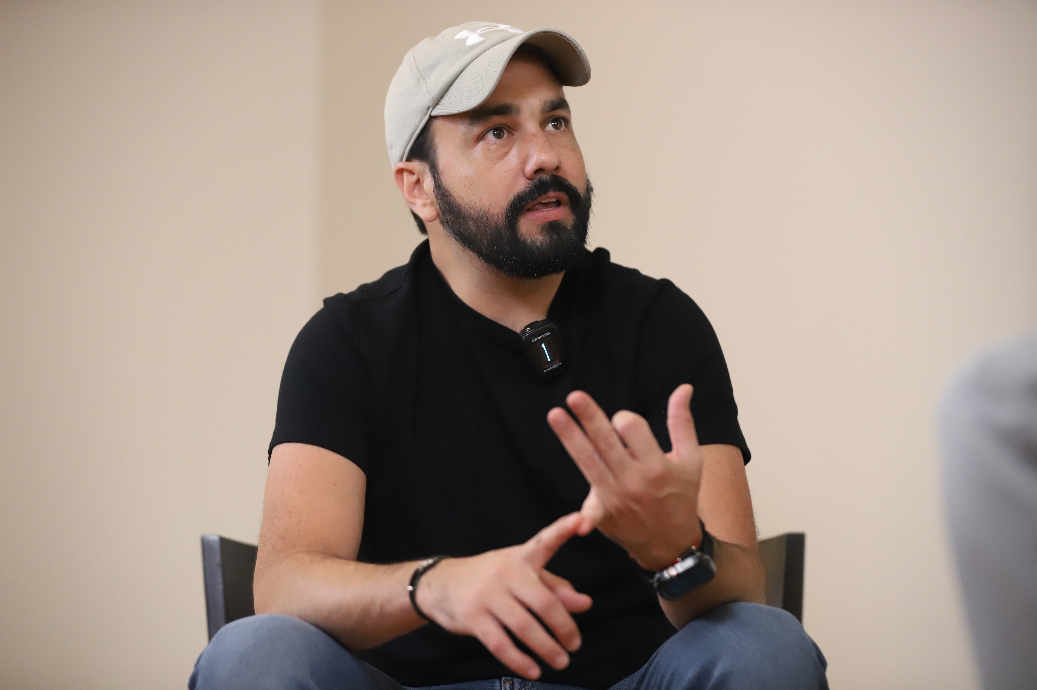 ¿Quién era Magnus R Troy, el artista esmeraldeño asesinado en Quito?