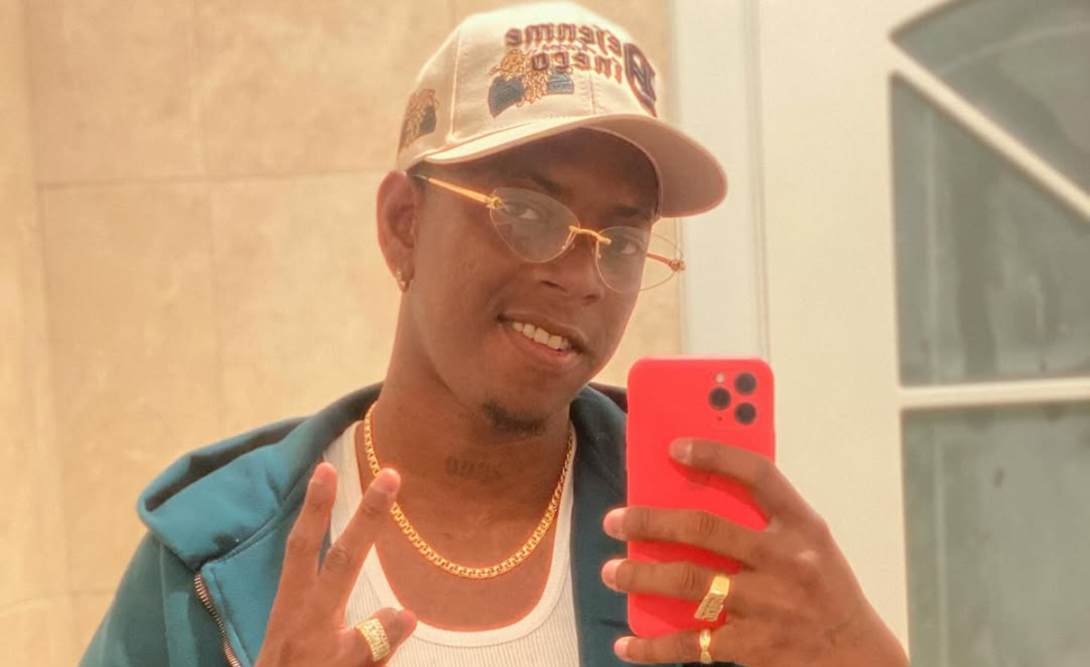 ¿Quién era Magnus R Troy, el artista esmeraldeño asesinado en Quito?