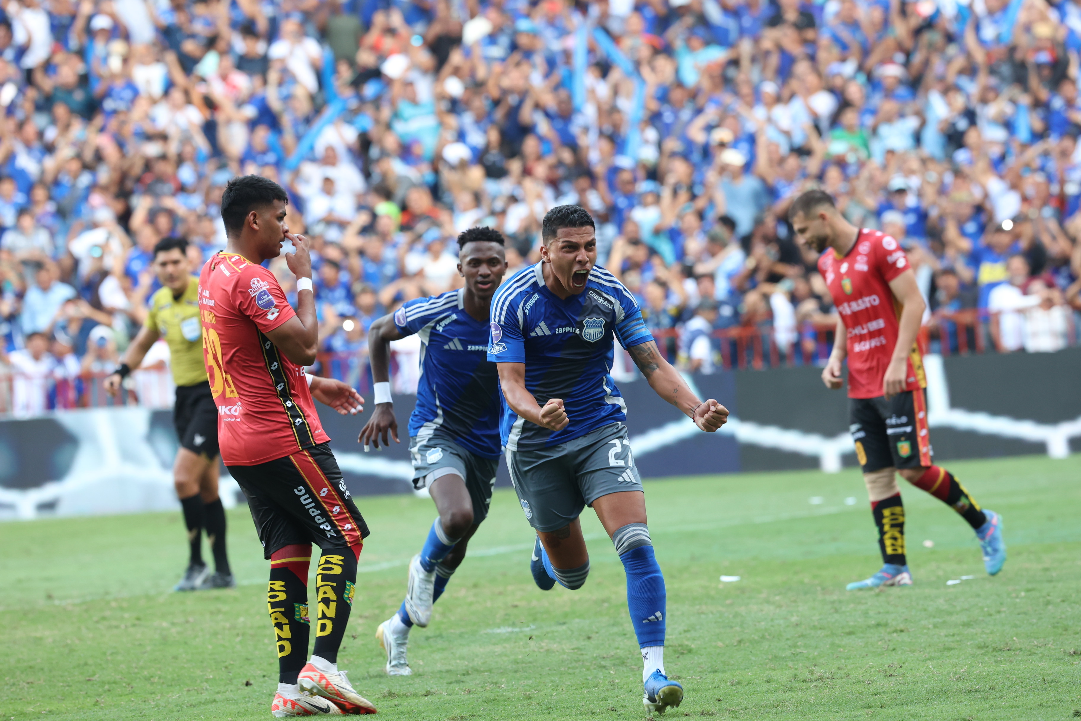 Dónde ver y a qué hora Emelec vs Deportivo Cuenca: detalles del juego ...