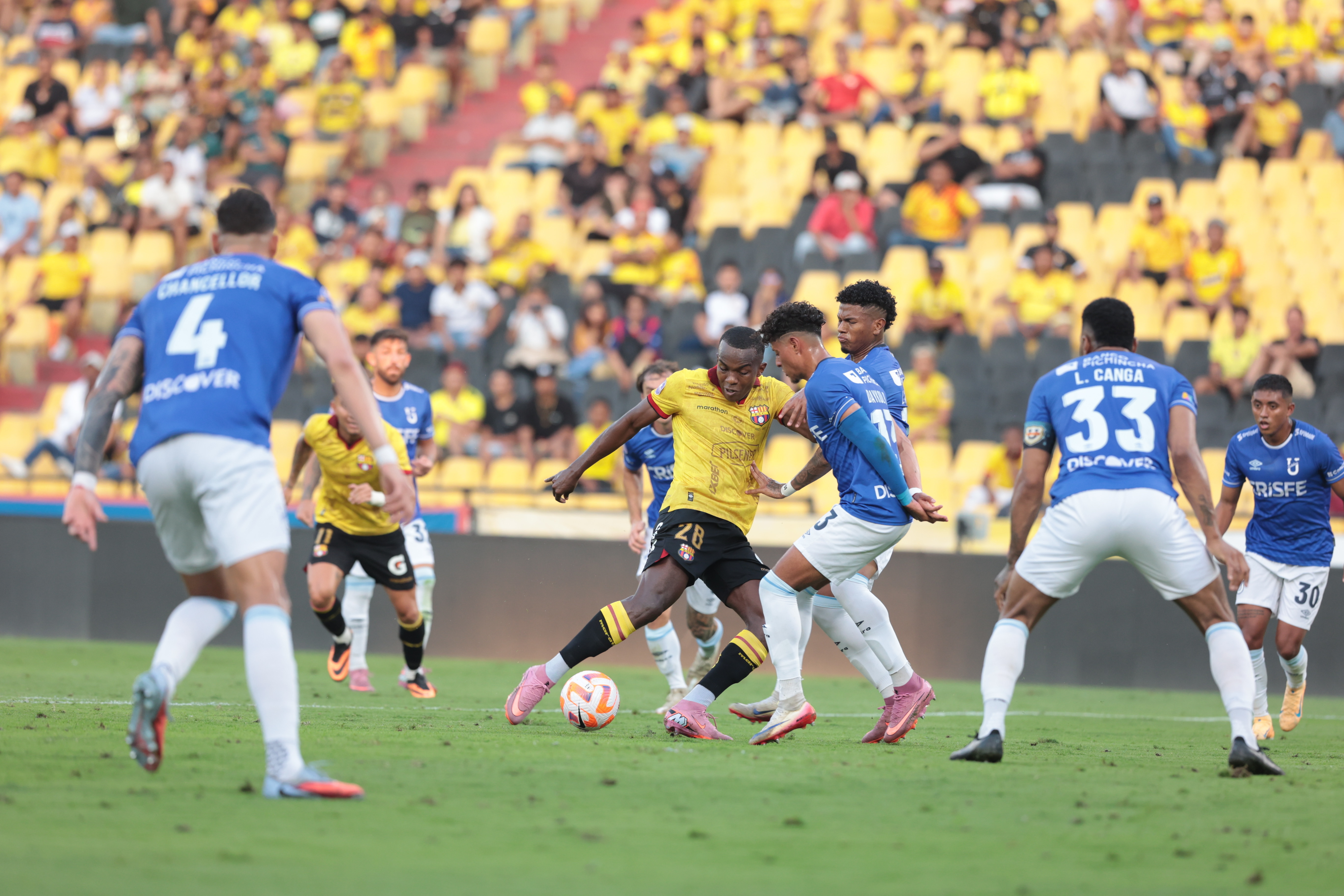 Barcelona SC y Liga de Quito luchan por el cupo directo a la ...