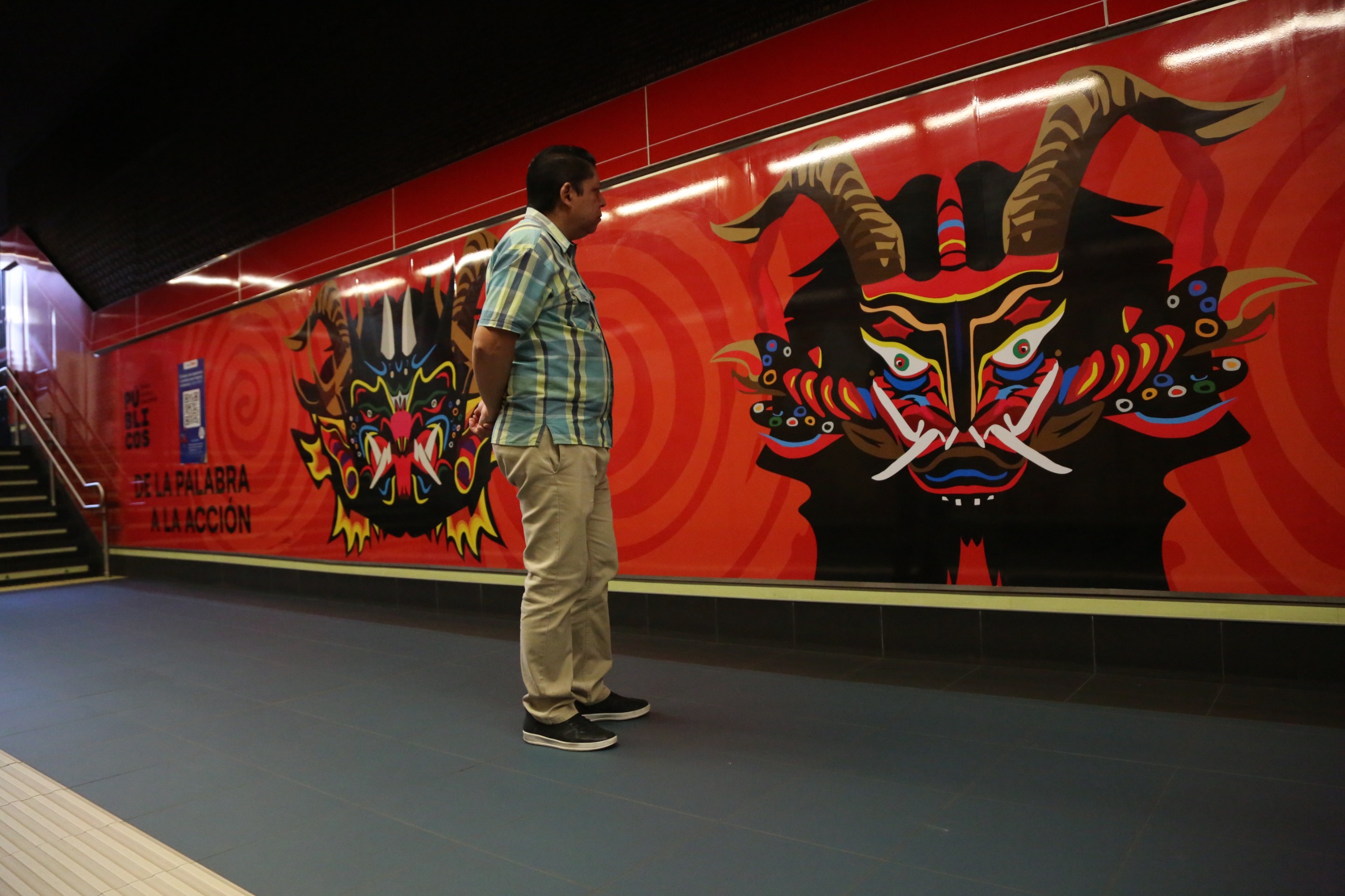 El Metro de Quito abre sus estaciones como galerías de arte para la ...