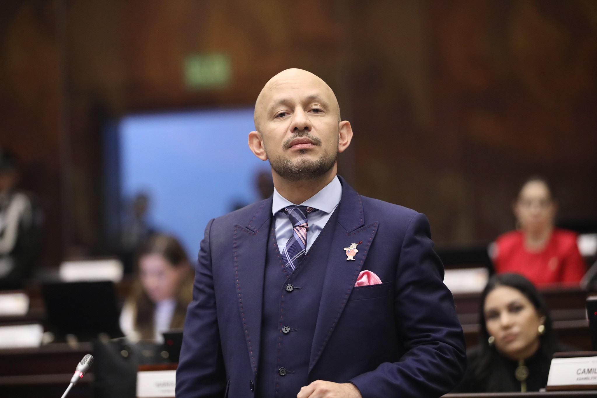 ¿Cuánto dinero perdería Andrés Castillo tras suspensión por insultos en ...