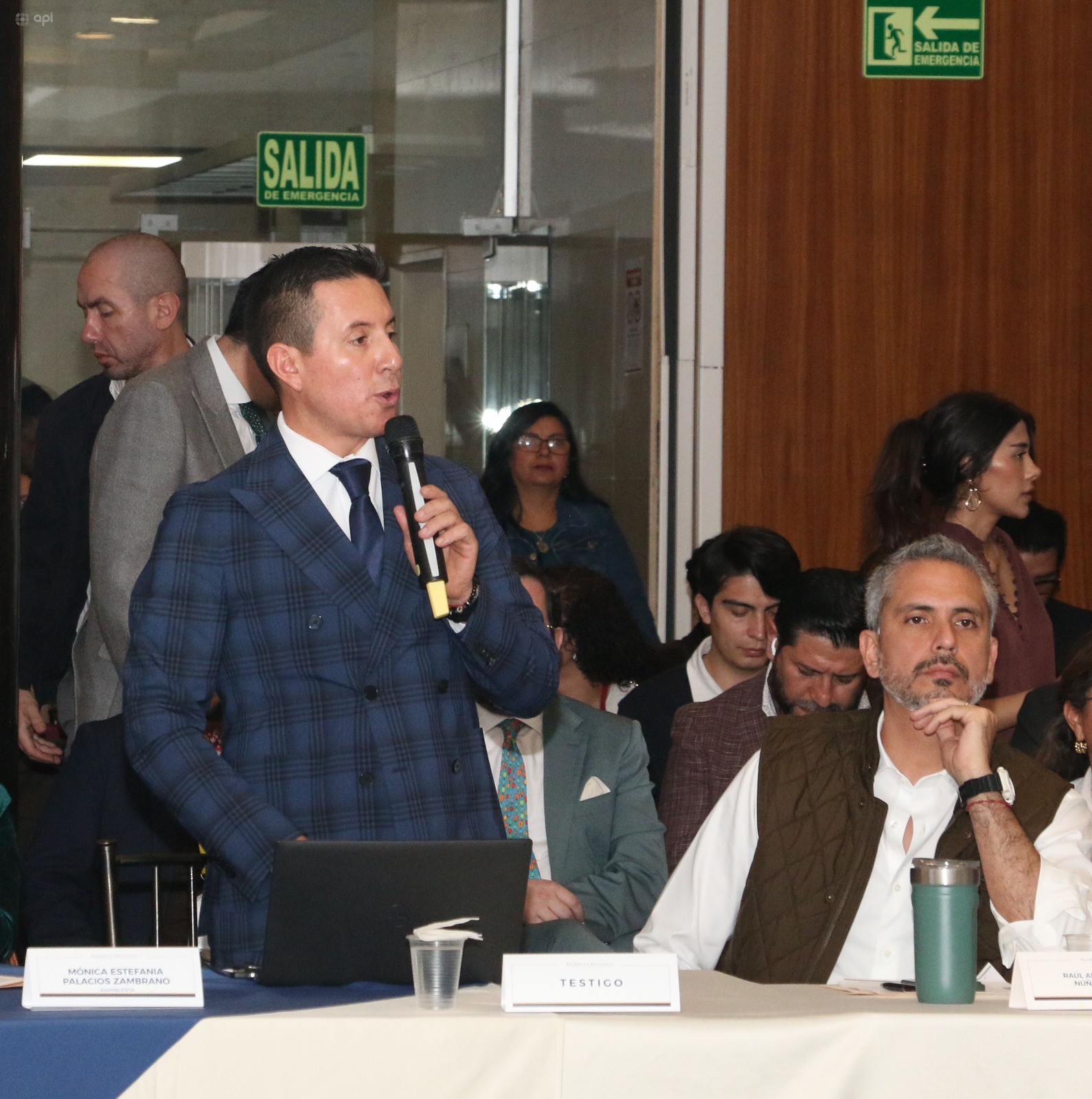 Juez Christian Fierro, que sentenció a Jezdimir Srdan, vuelve a su despacho